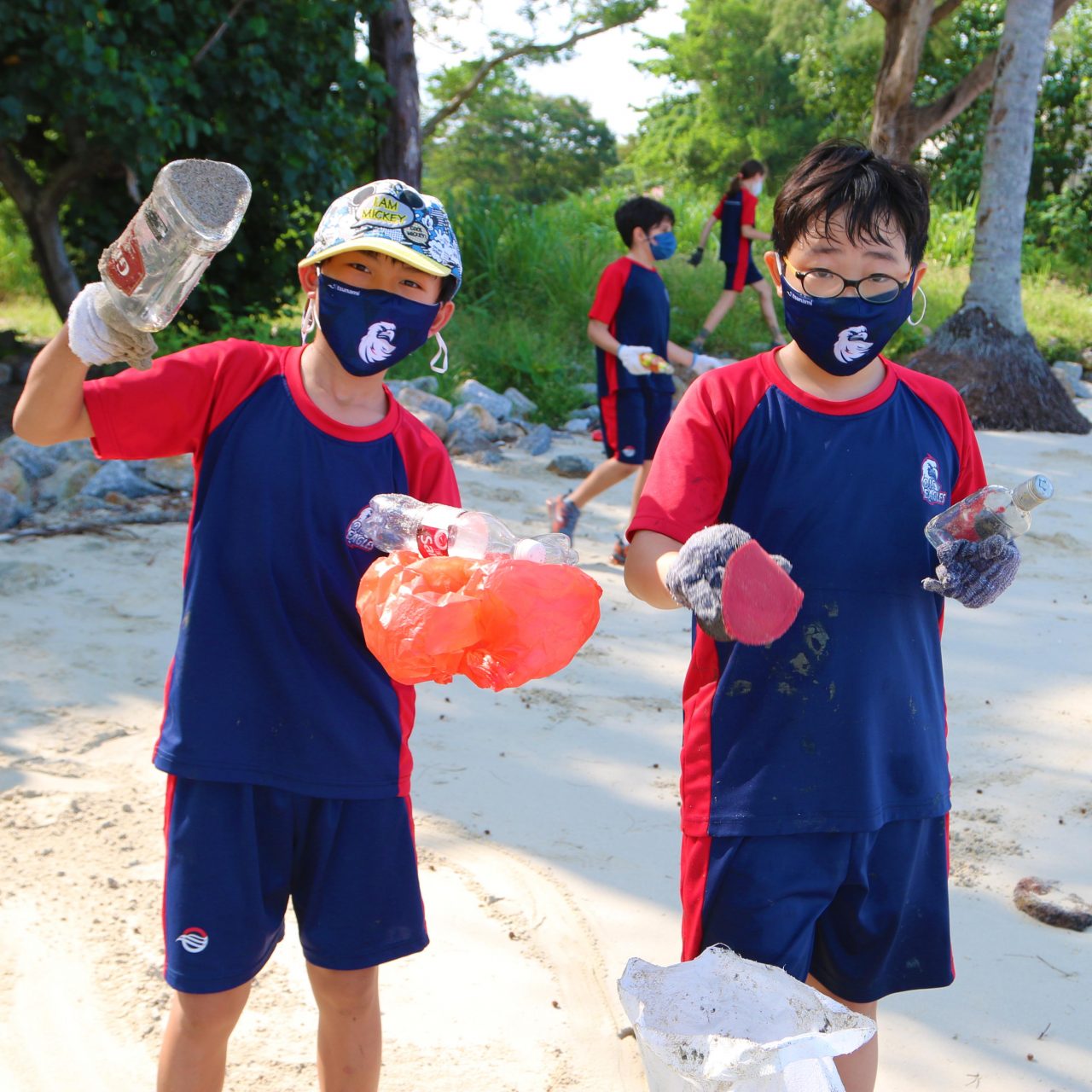 Beach Clean-Ups and Tips - MY Clean Beach